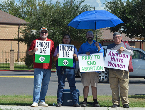 Donna Council #12091 Hosts Life Chain Event > Texas KOFC State Council